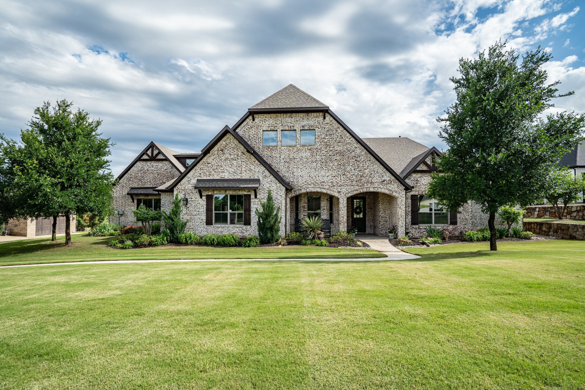 Magnolia Realty | Homes - Magnolia Realty